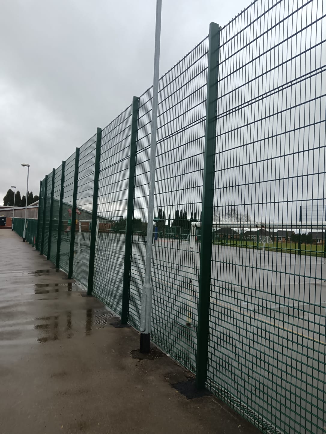 4m High Ballcourt Fence with Rebound Section Installed at Tunstall Sch